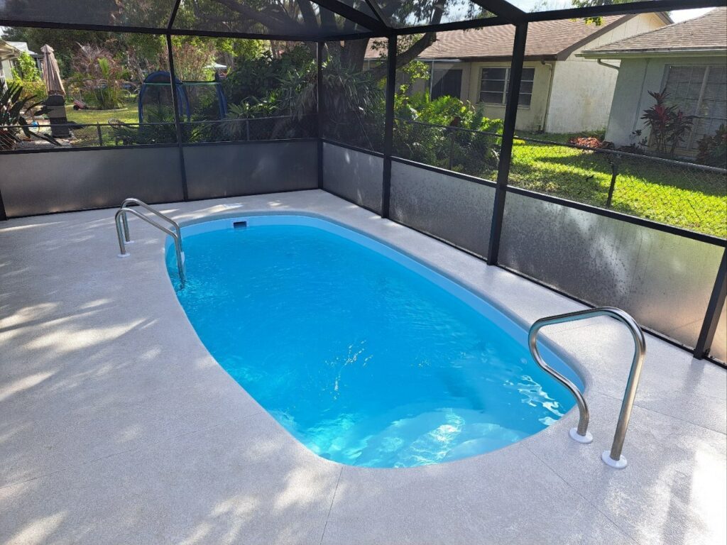 Fiesta - 10x20x3-5′ - Pettit Fiberglass Pools Tampa Bay