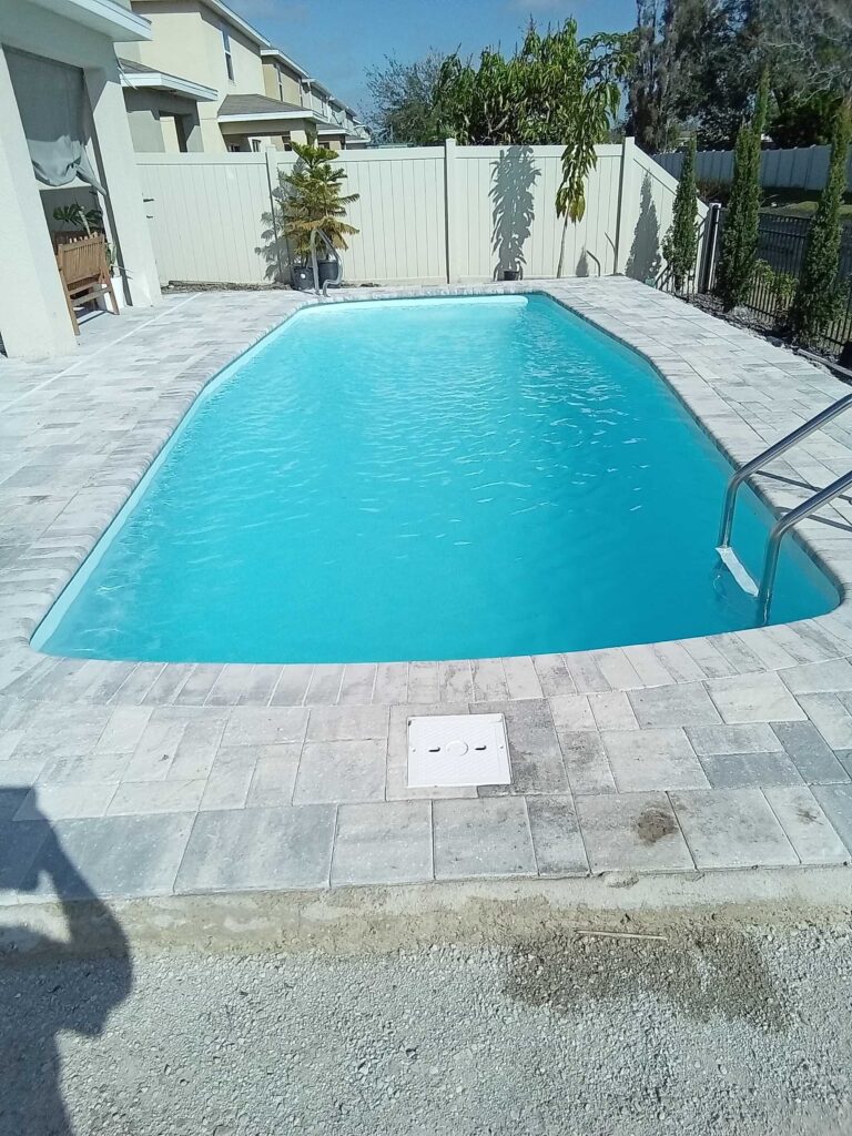 Arena - 11’1″x26’x3-5.5′ - Pettit Fiberglass Pools Tampa Bay