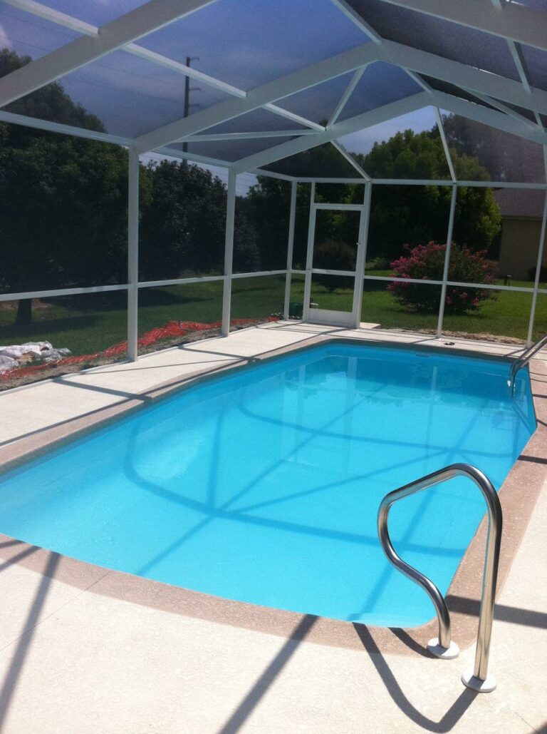 Arena - 12x27x3-5.5′ - Pettit Fiberglass Pools Tampa Bay